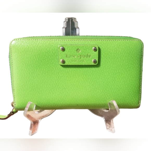 kate spade | Bags | Kate Spade Bright Green Large Continental Wallet ...